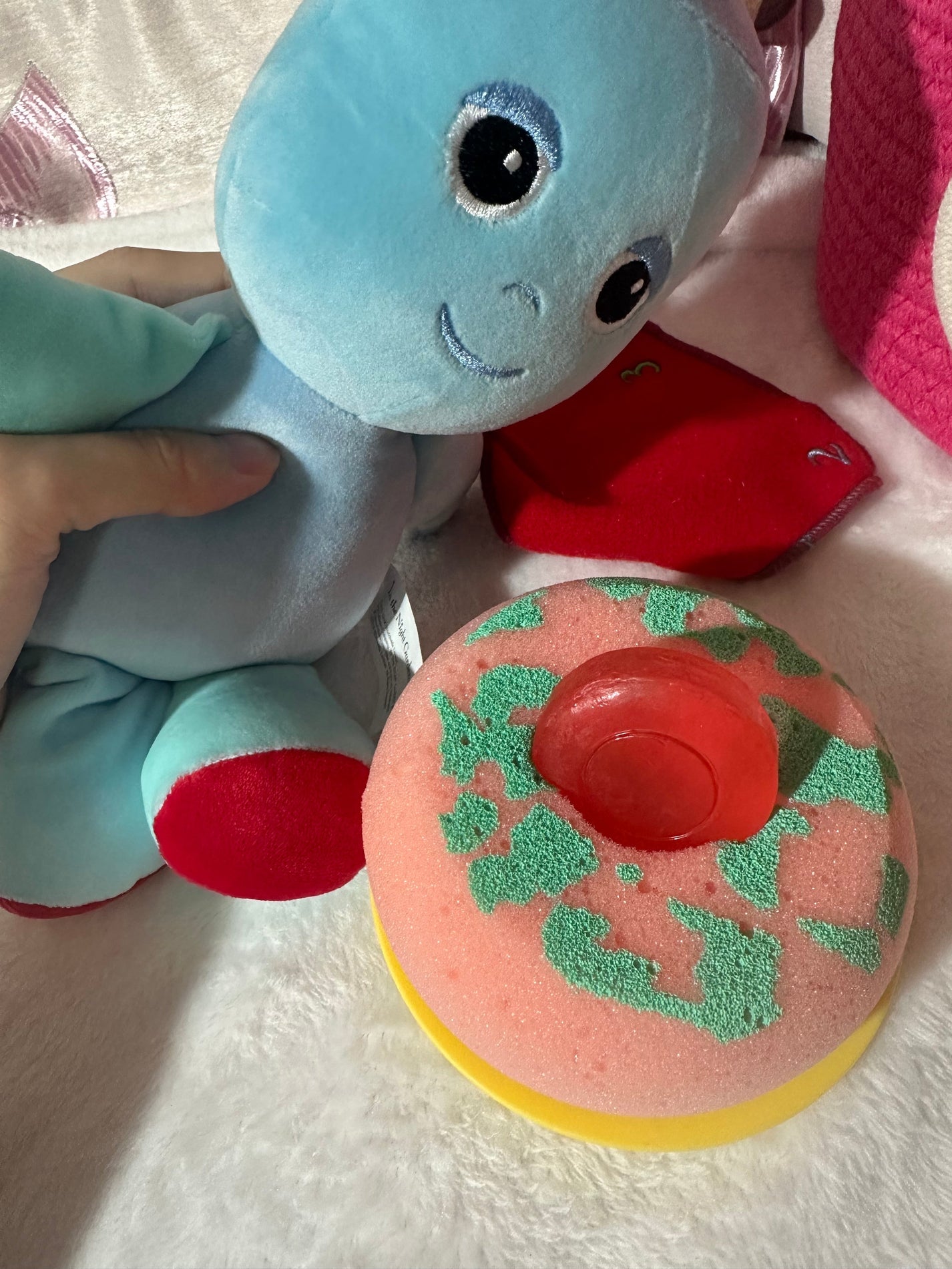 Makka pakka sponge and red soap Bath Toy (Worldwide shipping ...