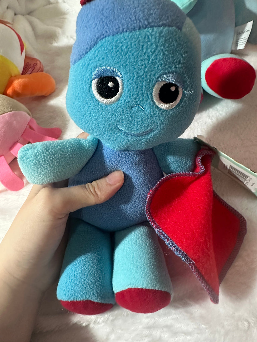 Makka pakka sponge and red soap Bath Toy (Worldwide shipping ...